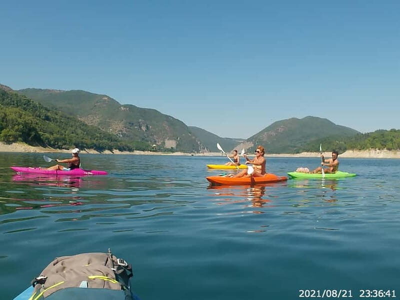 Turano Lake: full day trip with Hike, Castle, Tour and Lunch - The Itinerary Breakdown