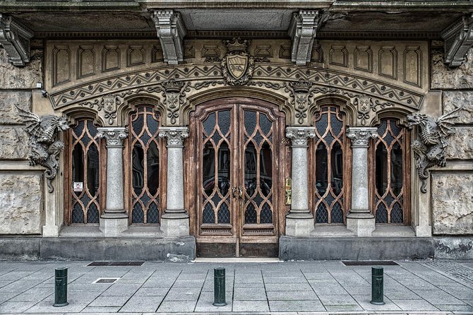 Turin, Art Nouveau walking tour and coffee break - An In-Depth Look at the Tour Experience