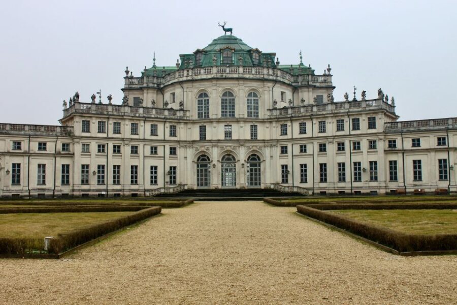 Turin: Stupinigi Palace UNESCO Site Guided Historical Tour - Exploring the Palace