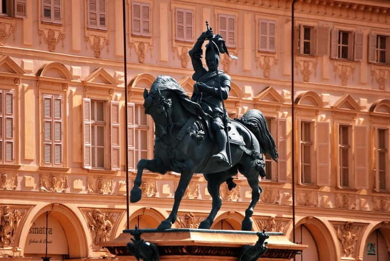 Turin: The Highlights guided tour - Discovering Palaces and Historic Buildings