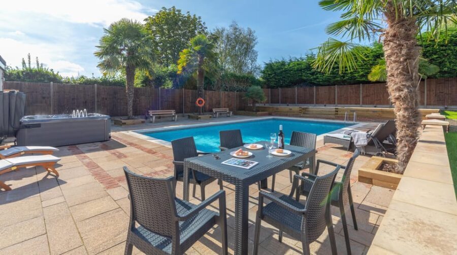 Turkish BBQ with Swimming Pool and Hot Tub - FAQ
