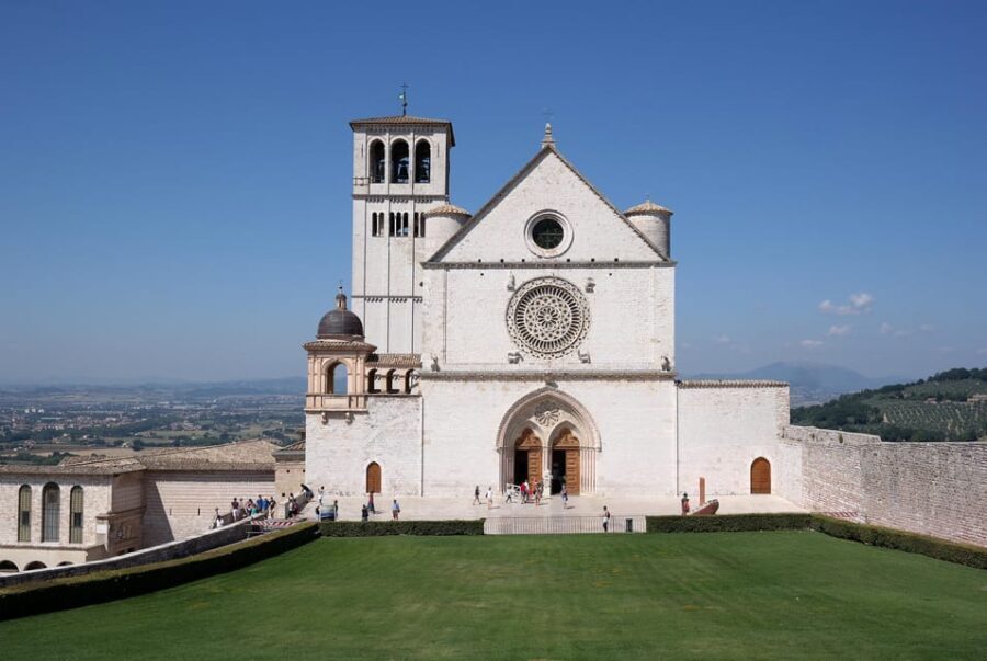 Tuscany & Assisi Small Group Day Trip from Rome with Wine - Who Would Love This Tour?