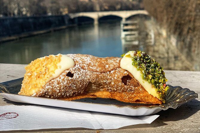 Twilight Local Food, History and Hidden Places - What Makes This Tour Stand Out?