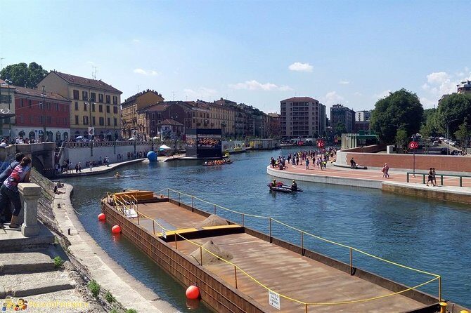 Unexpected Milan between canals, marbles and fresh fish - The Boat Ride: Cruise Along the Canals