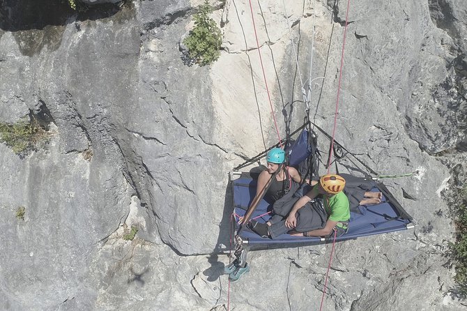 Unique Vertical Camping - Key Points