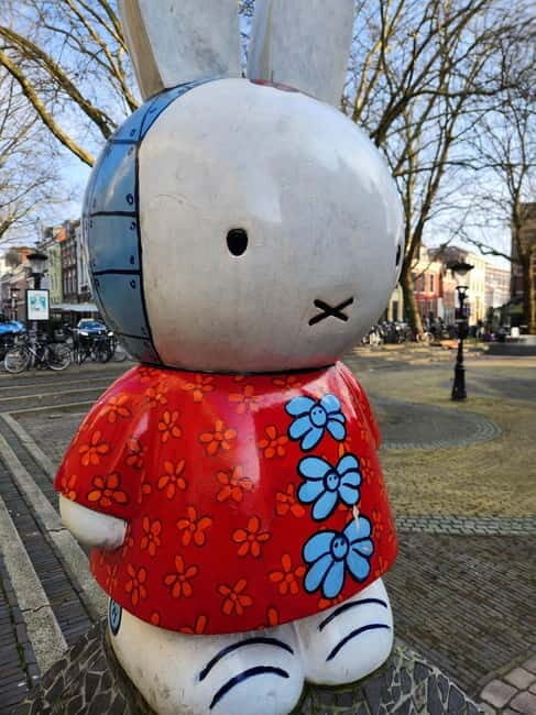 Utrecht: Family-Friendly Walking Tour with Guide - What Makes This Tour Stand Out