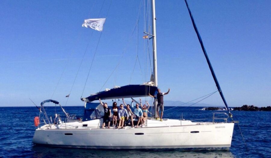 Valencia: 2-Hour Private Boat Cruise - Who Will Love This Experience?
