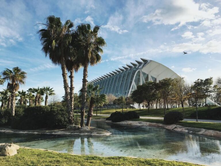 Valencia: Capture the most Photogenic Spots with a Local - A Detailed Breakdown of the Itinerary
