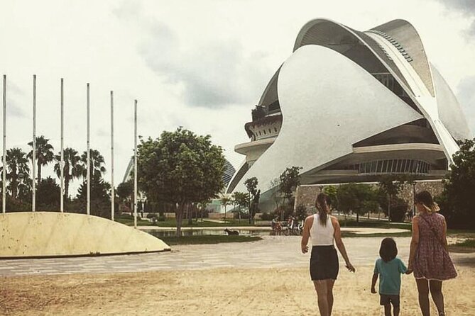 Valencia: City of Arts and Sciences Private Walking Tour - An Introduction to Valencia’s Futuristic Complex