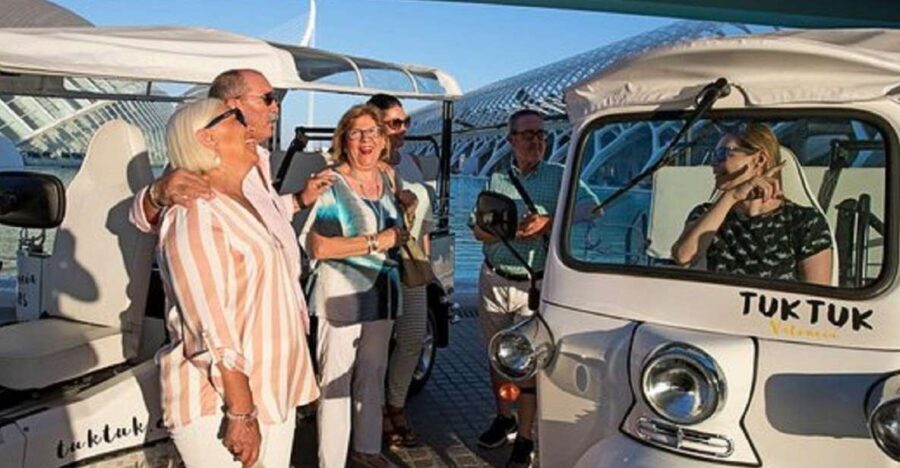 Valencia: Complete Tuk-Tuk Tour Around the City - Why This Tour Works Well