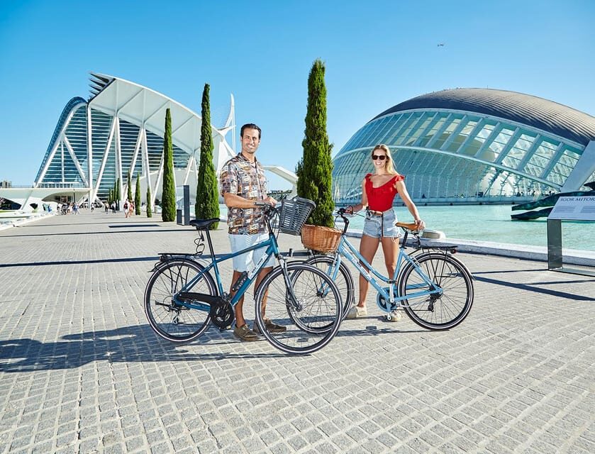 Valencia: Highlights City Tour by Bike with Local Guide - Detailed Breakdown of the Itinerary