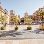 Valencia: Historic Center Audio-Guided Tour with Earphones - The Religious and Cultural Sights