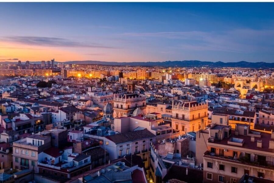 Valencia: Must-See Attractions Walking Tour - The Itinerary: What to Expect During the Tour