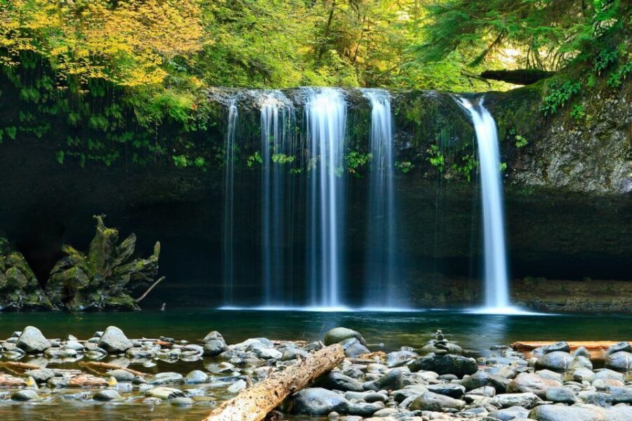 Valencia Natural Wonders: Exploring the Top 4 Waterfalls - An In-Depth Look at the Waterfalls and What You Can Expect
