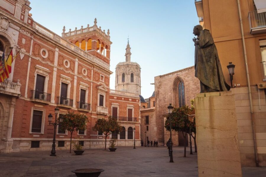 Valencia: Private Architecture Tour with a Local Expert - The Highlighted Stops