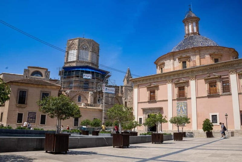Valencia: Private City Center Highlights Tour with a Local - Itinerary Breakdown: What to Expect Each Step