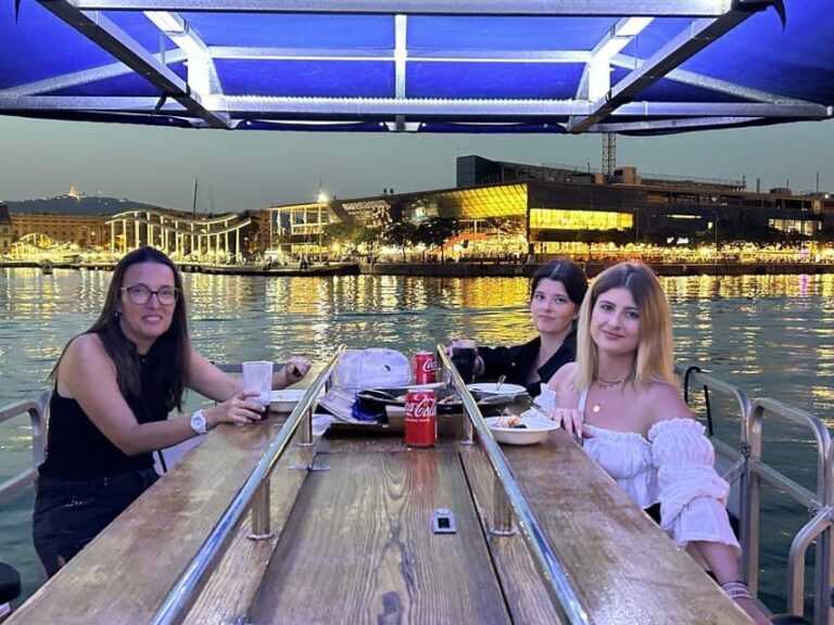 Valencia: Private Evening Cruise with Dinner and Drinks - Authentic & Practical Aspects
