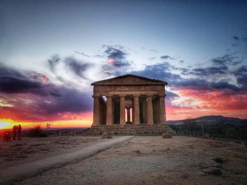 Valley of the Temples at sunset and Wine Tasting at night - A Closer Look at the Experience