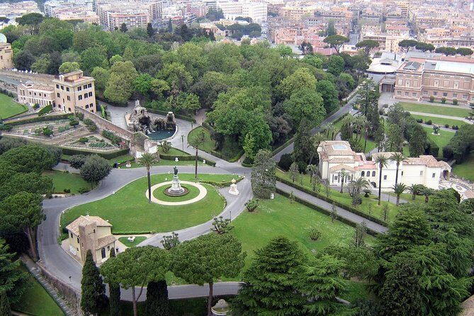 Vatican Museums and Vatican Gardens minibus tickets - Organization and Overall Value