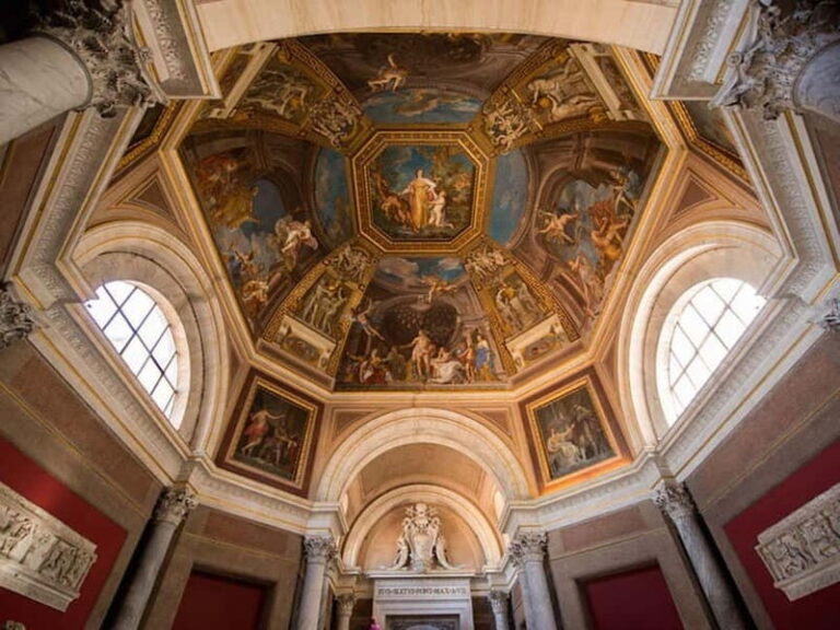 Vatican Museums & Sistine Chapel Private Tour with Holy Door
