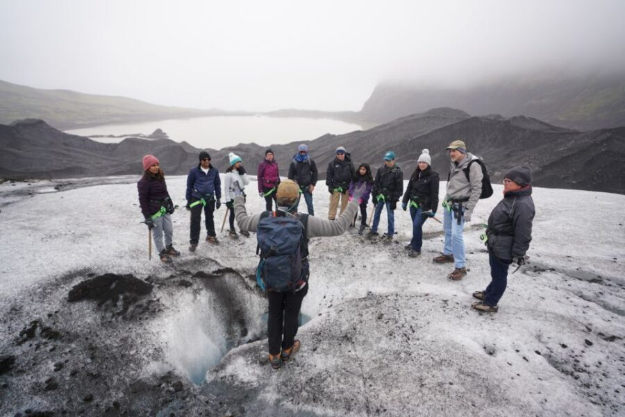 Vatnajökull: Short Glacier Encounter Walk with 4x4 Transfer - Pricing and Overall Value