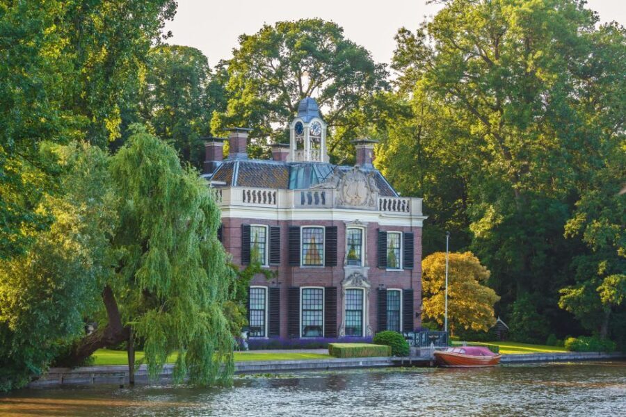Vecht River: Private Tour sightseeing Cruise with diner - An In-Depth Look at the Vecht River Private Tour