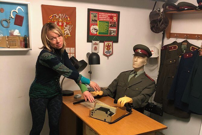 Velvet Revolution and Communism tour with PERSONAL PRAGUE GUIDE - The Sum Up