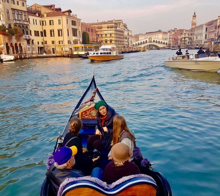 Venice: 30 min Gondola Ride on the Grand Canal with Guide - Why This Tour Might Be Perfect for You
