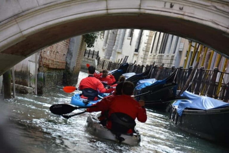 Venice: 60' Quick Kayak Tour of Venice with guide - What Makes This Tour Special