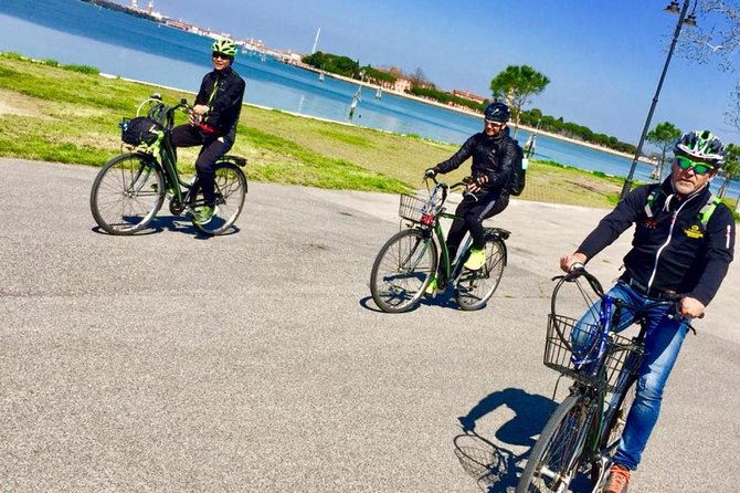 Venice Bike Tour - Venice Bike Tour: Exploring the Quiet Side of the Lagoon