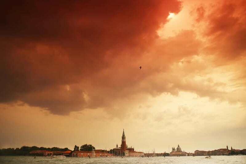 Venice: Boat Tour, Murano, Burano & Mysterious Secret Island - What Makes This Tour Special?