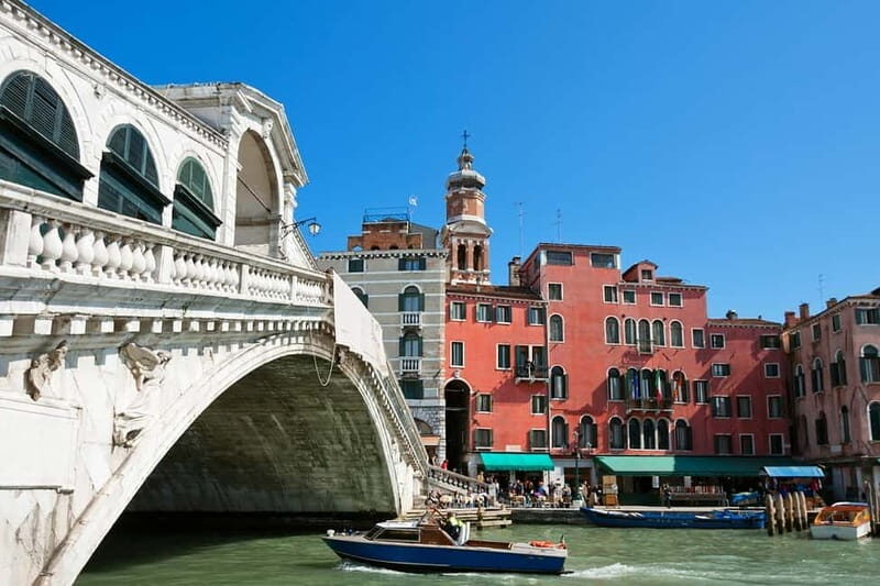 Venice: Crowds-free Early Morning City Center Guided Tour - What Makes This Tour Stand Out