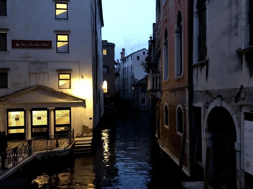 Venice Ghost Tour: Haunted Palaces & Secret Canals - Practical Details and What to Expect