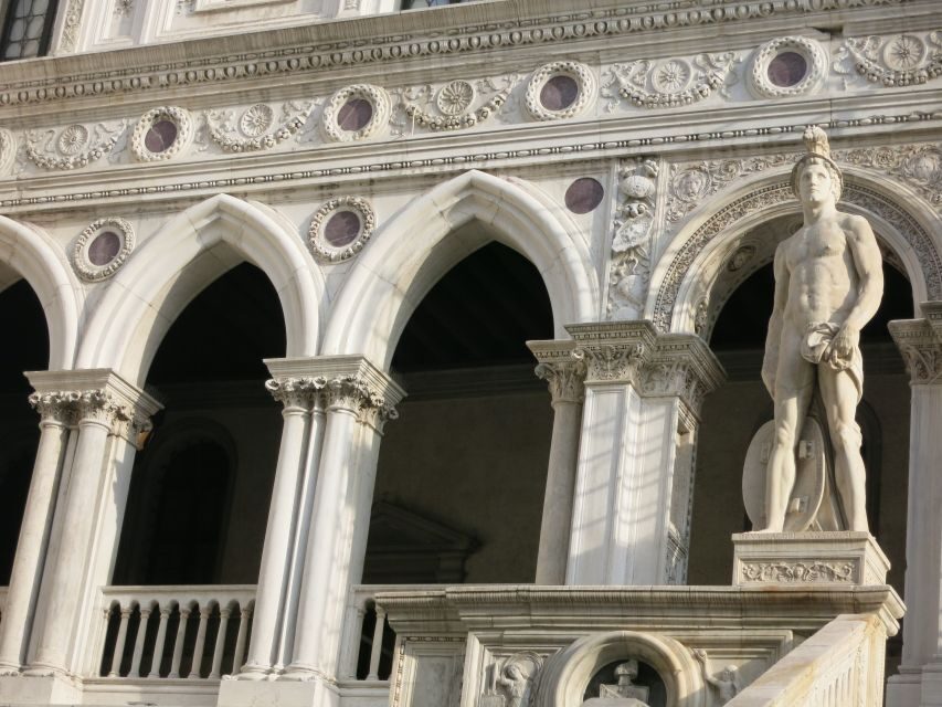 Venice: Gondola Ride & Doge's Palace Guided Tour - An In-Depth Look at the Experience