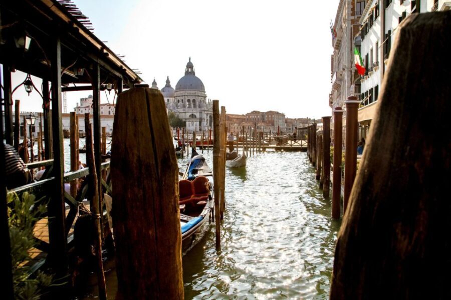 Venice: Gondola Ride with Live Guide or Audio Guide - What Travelers Say