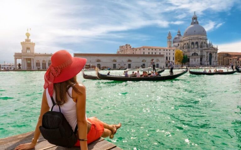 Venice: Gondola Tour under the Bridge of Sighs & Audio Guide - What Sets This Tour Apart