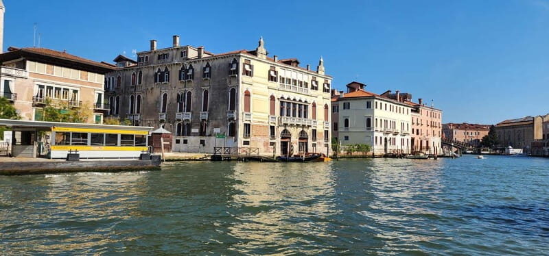 Venice: Grand Canal Film Locations Photo Tour by Water Taxi - Why this tour may be right for you