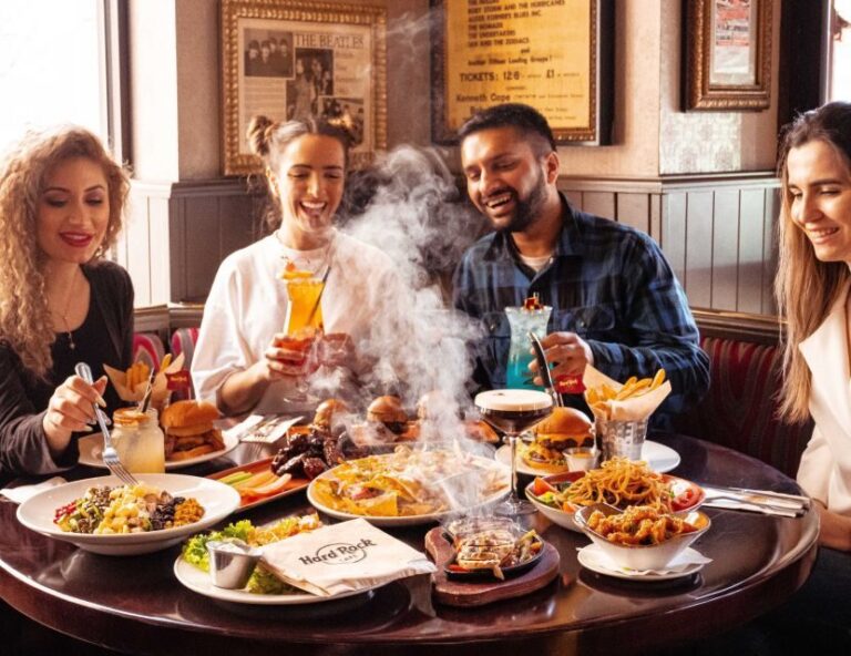 Venice: Hard Rock Cafe with Set Menu for Lunch or Dinner - Key Points