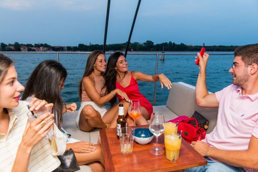 Venice: Lagoon Lunch Cruise on Catamaran - Deep Dive into the Itinerary and What You’ll Experience