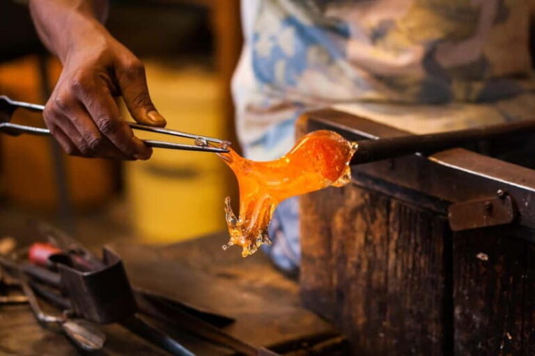 Venice-Murano: boat transfer and glassblowing demonstration in 4 languages - Value and Practical Tips