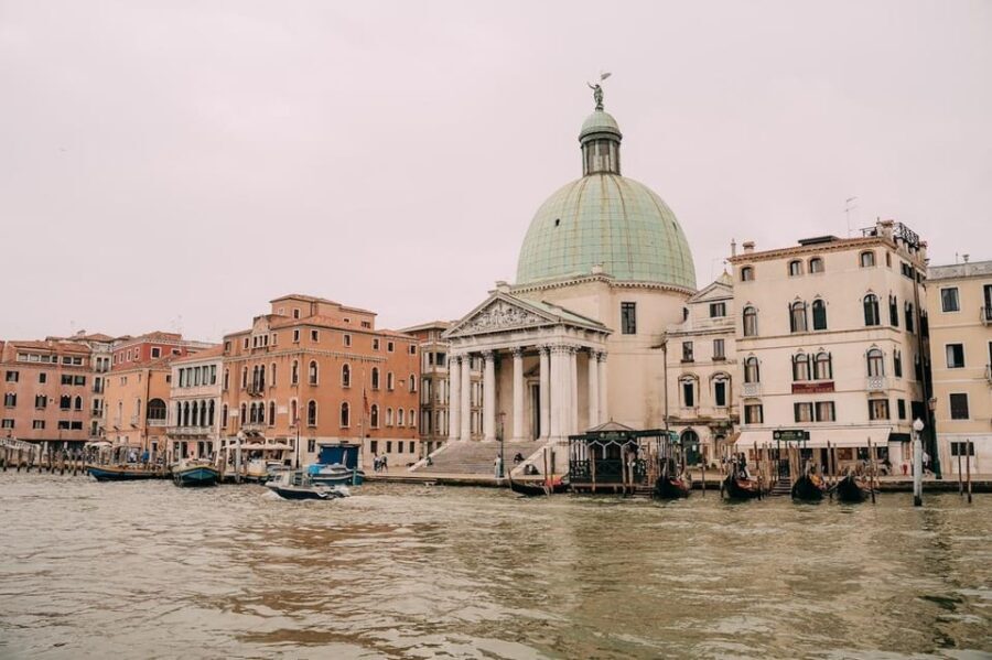 Venice: Off-the-Beaten-Path Small-group Walking Tour - A Detailed Look at What to Expect