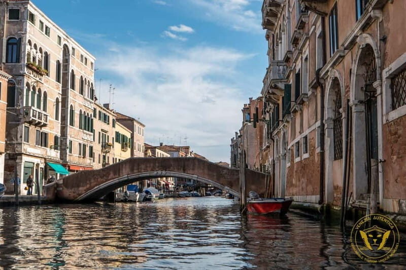Venice on Foot and Water: Walking Tour with Gondola Ride - What to Expect from the Guided Walk