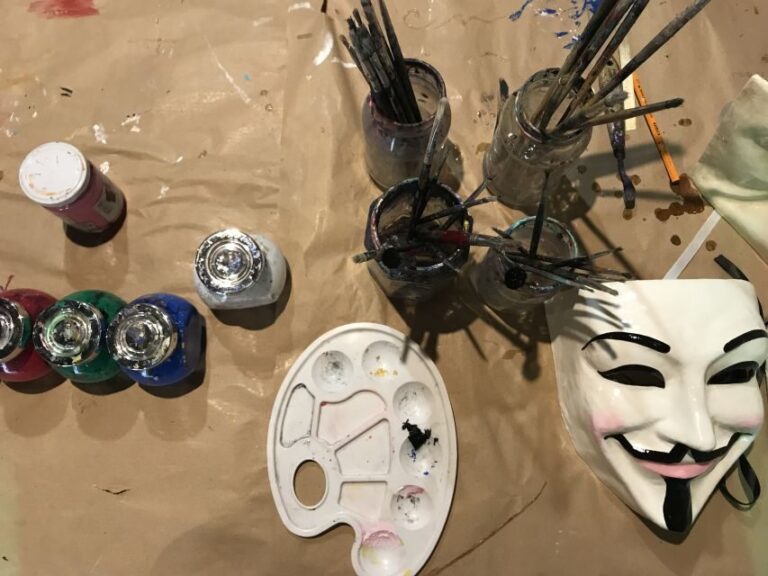 Venice: Paint your own Venetian Mask Workshop - The Setting and Accessibility