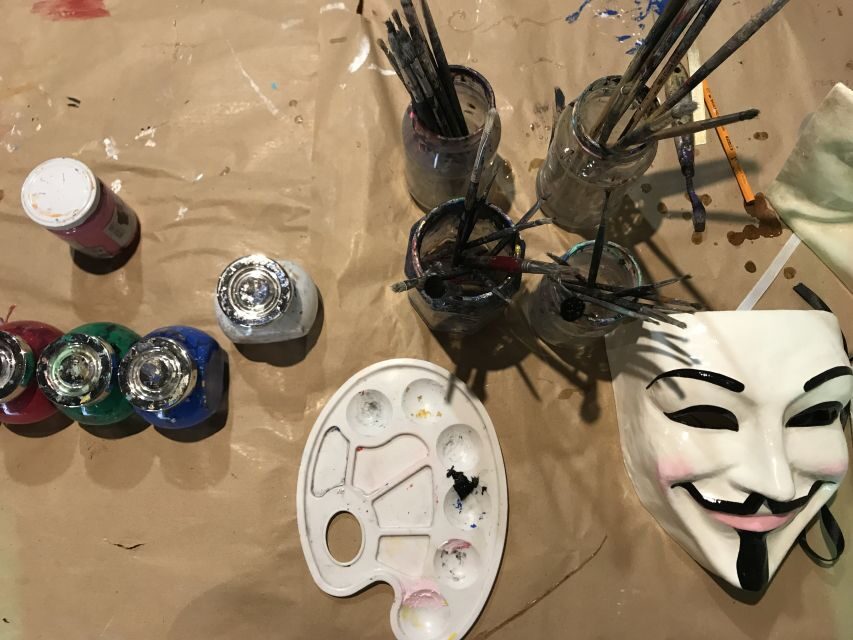 Venice: Paint your own Venetian Mask Workshop - The Setting and Accessibility