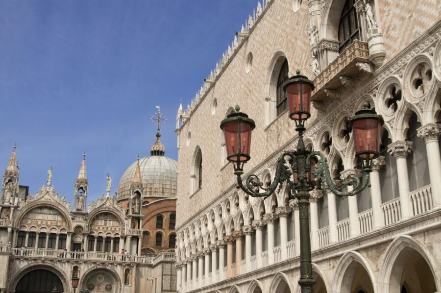 Venice: Private 2-Hour Doge's Palace Tour - Key Points