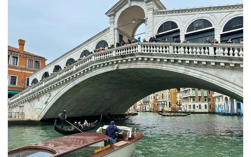 Venice: Private Grand Canal Boat Tour - The Private Water Taxi: Moving Through Venice’s Canals