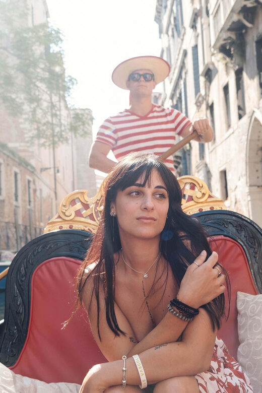 Venice: Private Professional Photoshoot - Rialto Bridge - What to Expect During the Tour