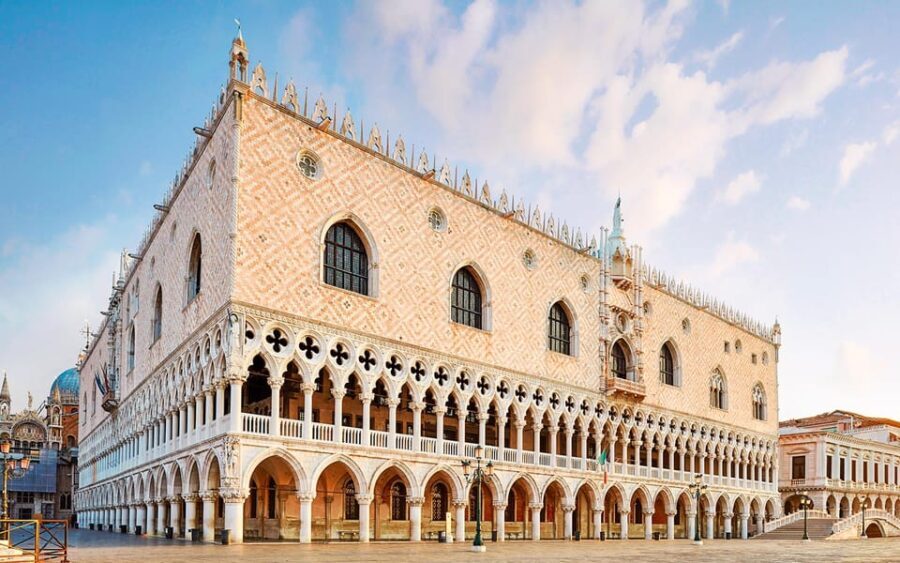 Venice: Private Walking Tour with Gondola Ride - Price and Value: Is It Worth It?