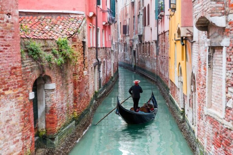 Venice: Private Walking Tour with Saint Mark's Basilica - A Closer Look at the Itinerary