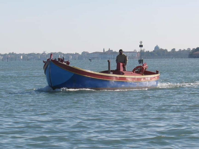 Venice: Secret Lagoon Cruise on a Traditional Boat - The Itinerary in Detail